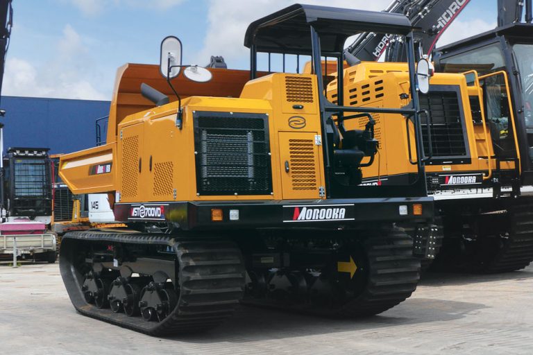 MST700VDR Tracked Dumper - Magnum Hire & Equipment